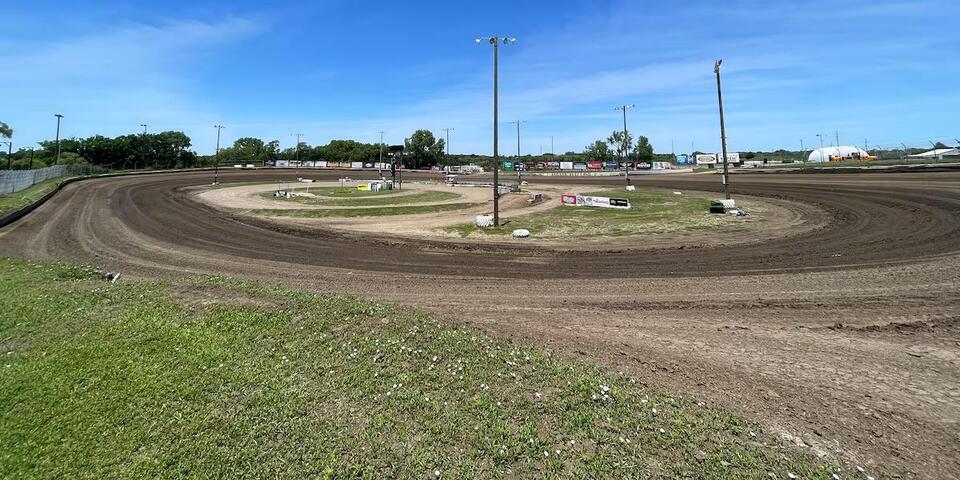 Race Ready: How Eagle Raceway preps for High Limit Race Series - NewsBreak