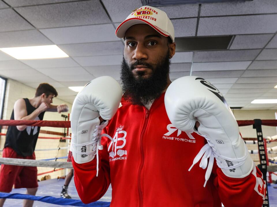 Ready for closeup: Fight in Toledo could propel Albert 'Prince' Bell to ...