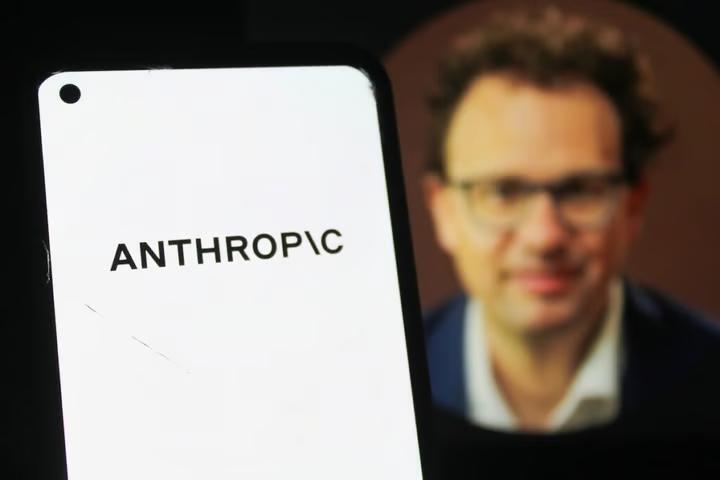 Apollo, Blackstone Arrange $36 Billion To Fund Anthropic's AI Chips ...