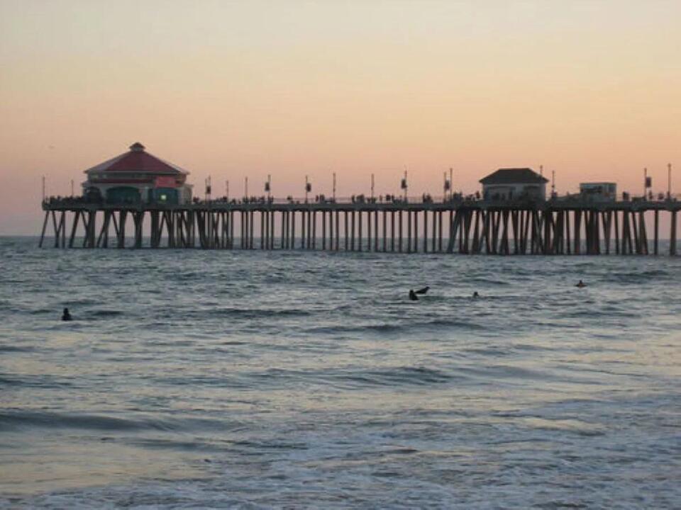 Two women jumped off the Huntington Beach Pier this morning - NewsBreak