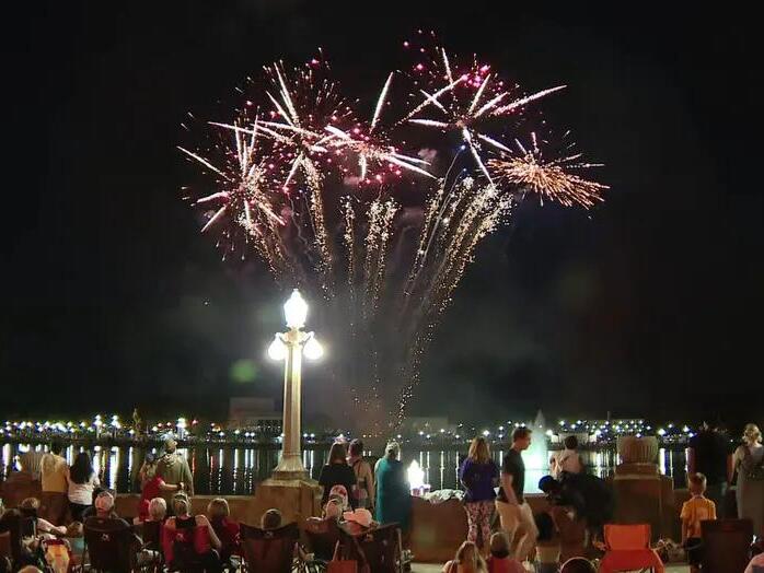 Red, White and Kaboom draws nearly 50,000 to kick off Fourth of July ...
