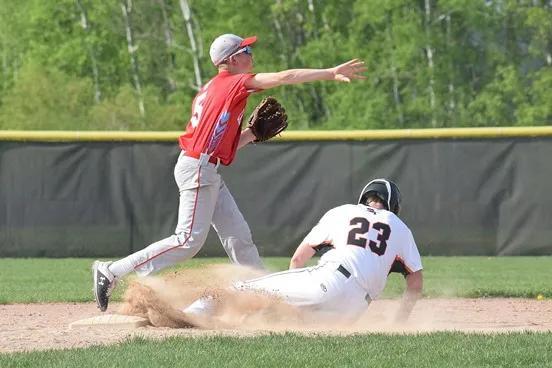Newman Catholic baseball drops both ends of twinbill at Stratford ...