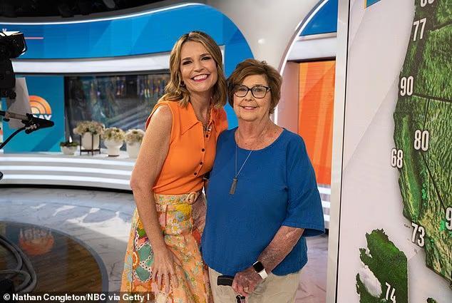 Emotional Gayle King sends Savannah Guthrie a heartfelt message as hunt ...
