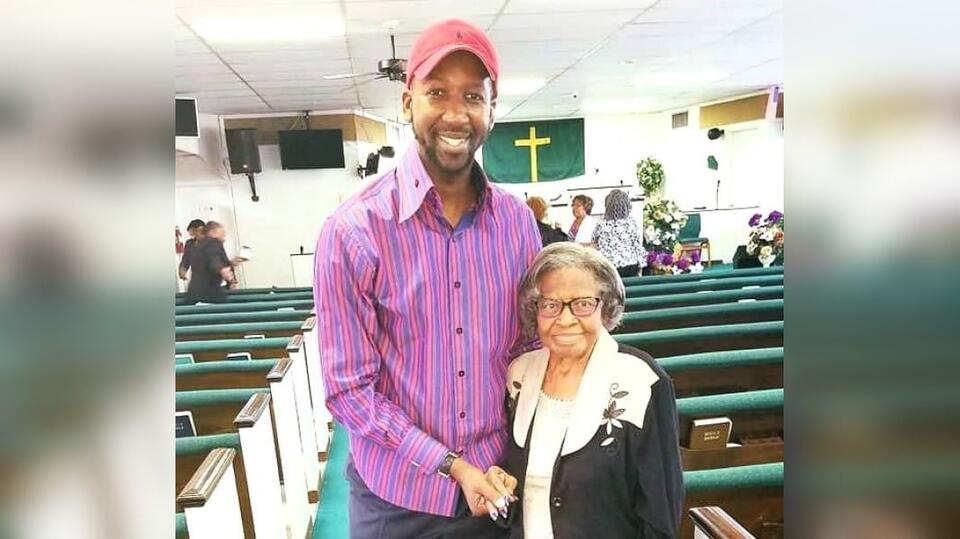 Florida Pastor Allegedly Murdered By Man He Helped - NewsBreak