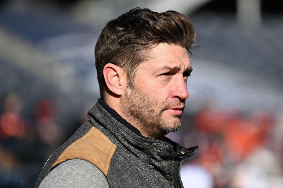 Jay Cutler Reportedly Sued by Driver He Hit in DUI Crash - NewsBreak