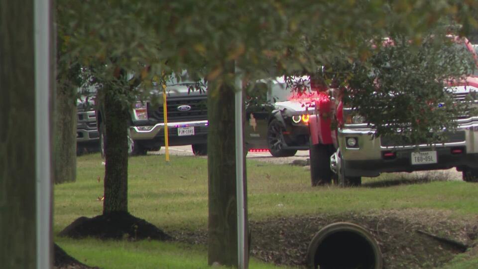 Texas DPS: Trooper shoots 17-year-old who ran off during traffic stop ...