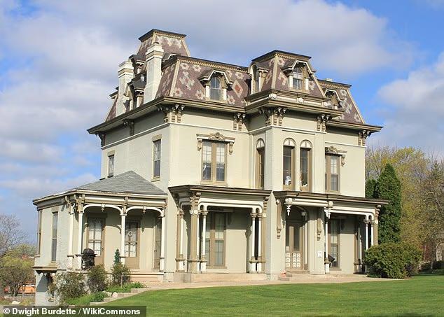 Builder brothers reveal how they transformed crumbling Michigan mansion ...