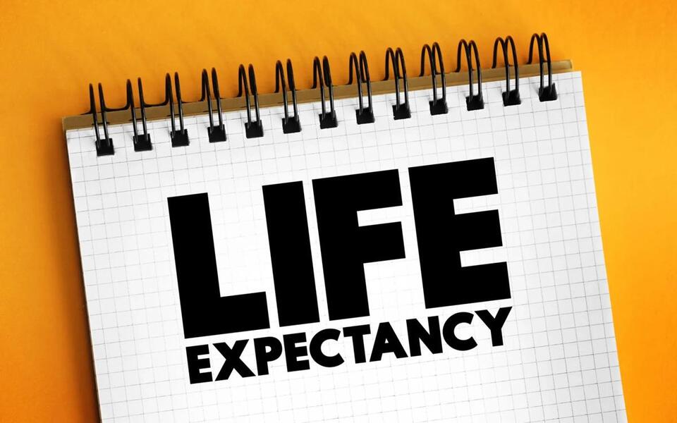 Record U.S. Life Expectancy Raises Bar for Retirement Readiness - NewsBreak