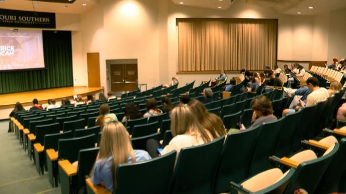 High school students get a hands-on college art experience - NewsBreak