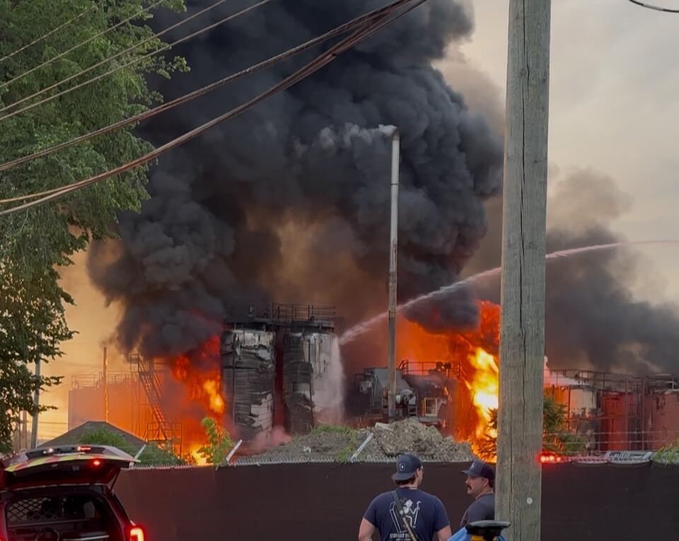 Large fire breaks out at used oil recycling plant in Detroit - NewsBreak