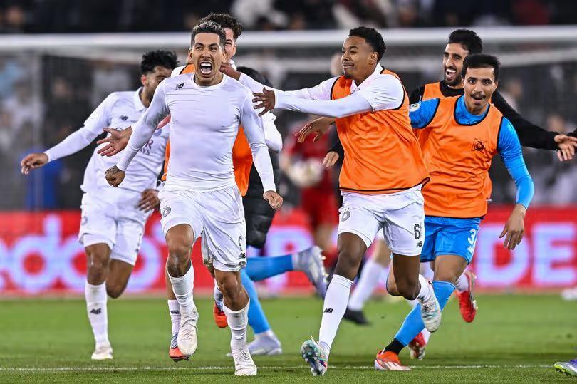 Roberto Firmino receives message from Liverpool icon after making more ...