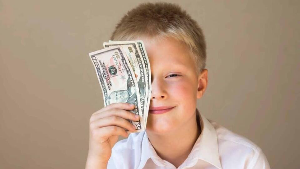 25 Effective Ways to Teach Kids How Money Really Works - NewsBreak