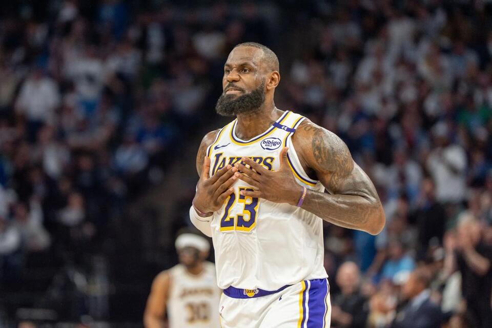 Cavaliers Predicted To Go ‘All In’ for LeBron James Trade Amid Lakers Star’s Strong Exit Rumors ...