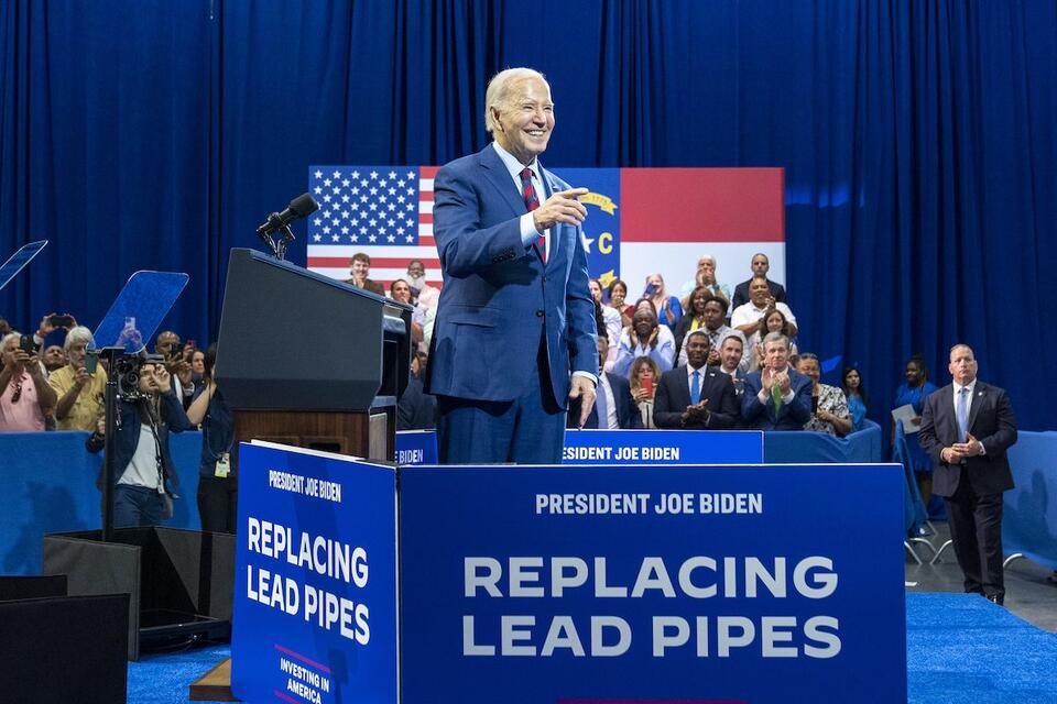Biden visits Wilmington, unveils funding to replace lead water pipes ...