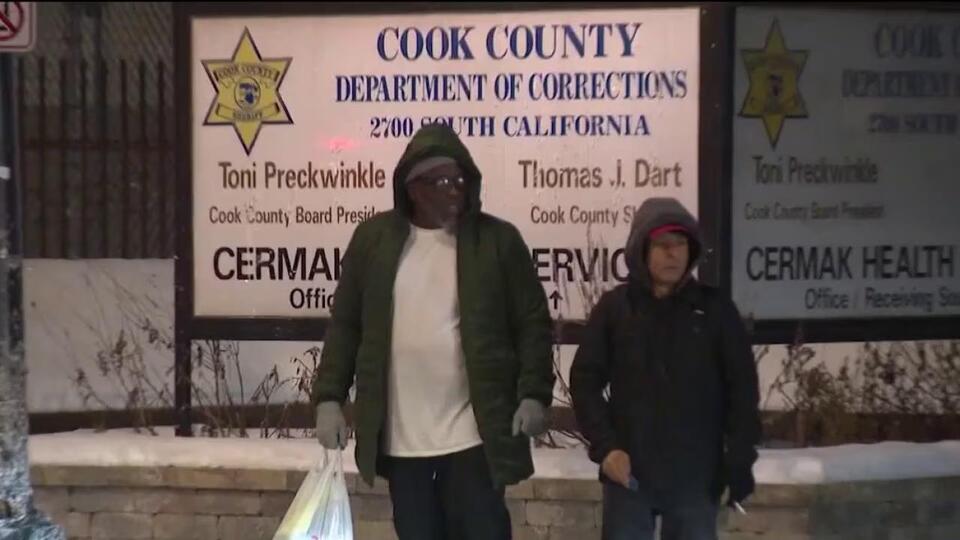 Chicago man released after 22 years as detective's credibility crumbles ...