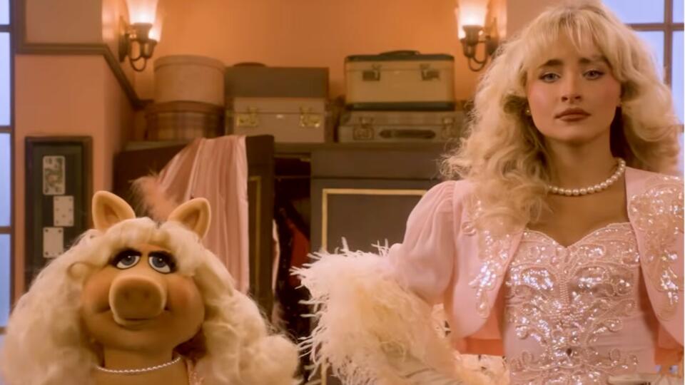 The Muppet Show Teaser Trailer: Sabrina Carpenter Welcomes Back Beloved ...