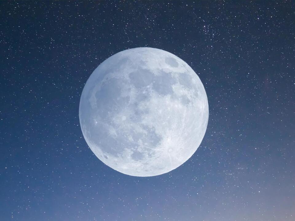 What Does Your Moon Sign Mean? An Astrologer Explains