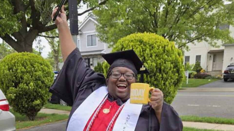 Sunday Mug Shots: Willie Geist Congratulates 2026 Graduates - NewsBreak