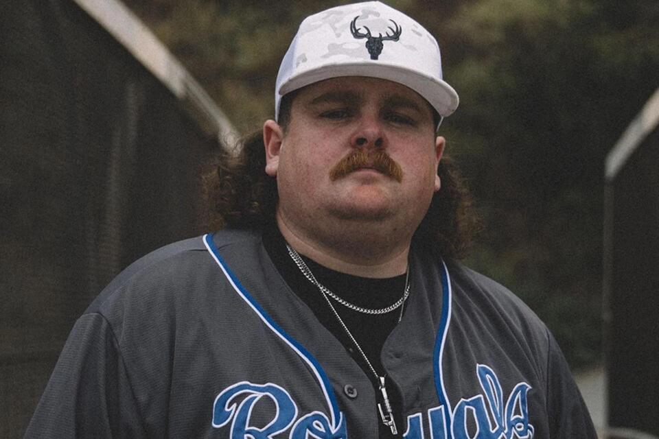 Who Is Bryan Andrews? Meet the Anti-MAGA, Anti-ICE Country Singer Going ...