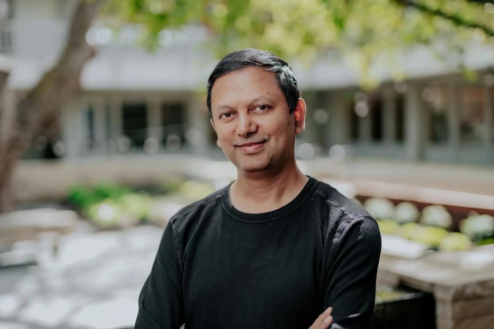 Former Coatue partner raises huge $65M seed for enterprise AI agent ...