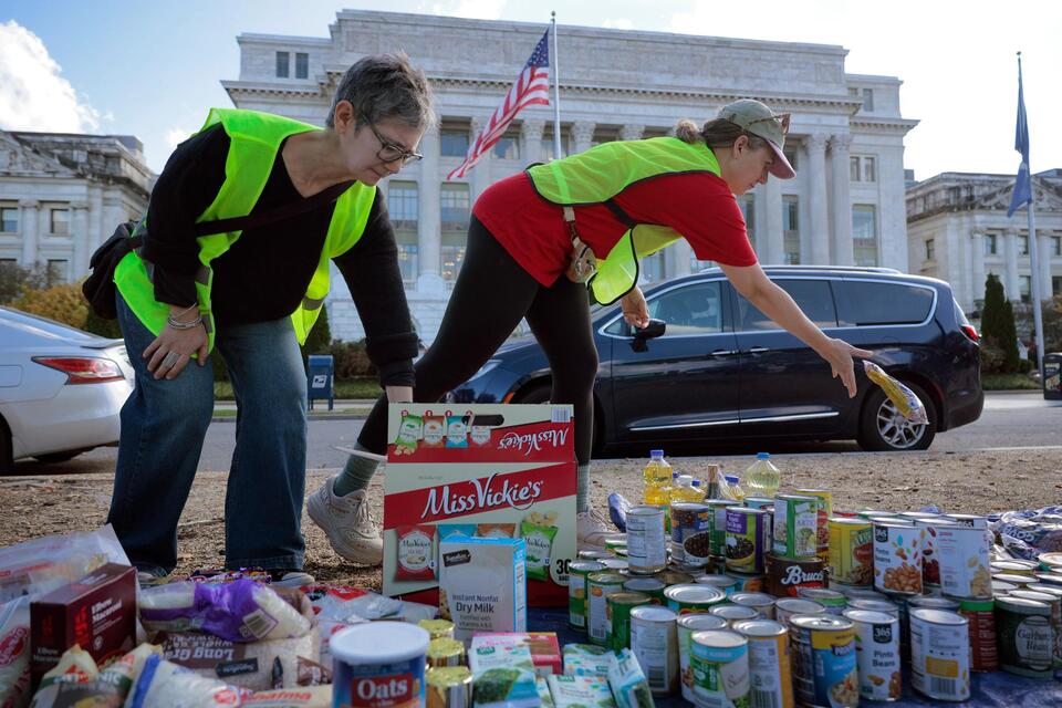 When SNAP Benefits Are at Risk: Here’s How to Help, And the Local ...