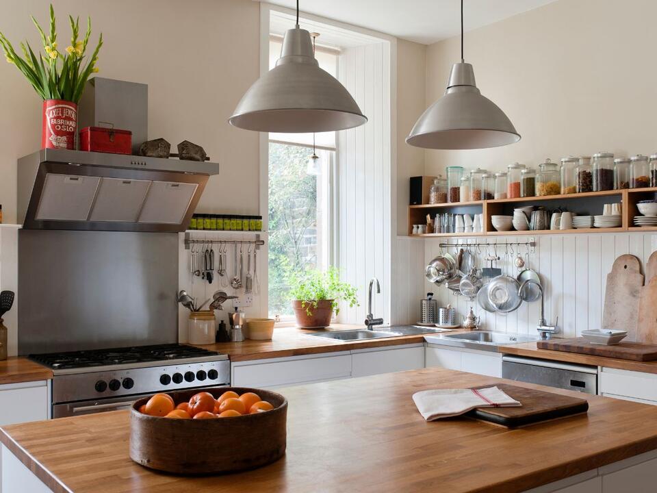 Experts reveal the 8 warning signs it's time to replace your hazardous ...