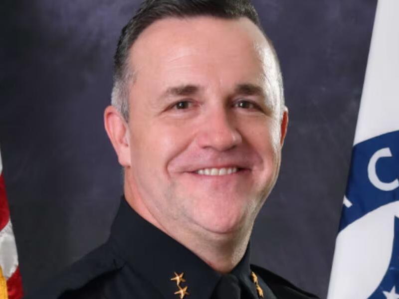 Akron mayor introduces police chief finalist at town hall