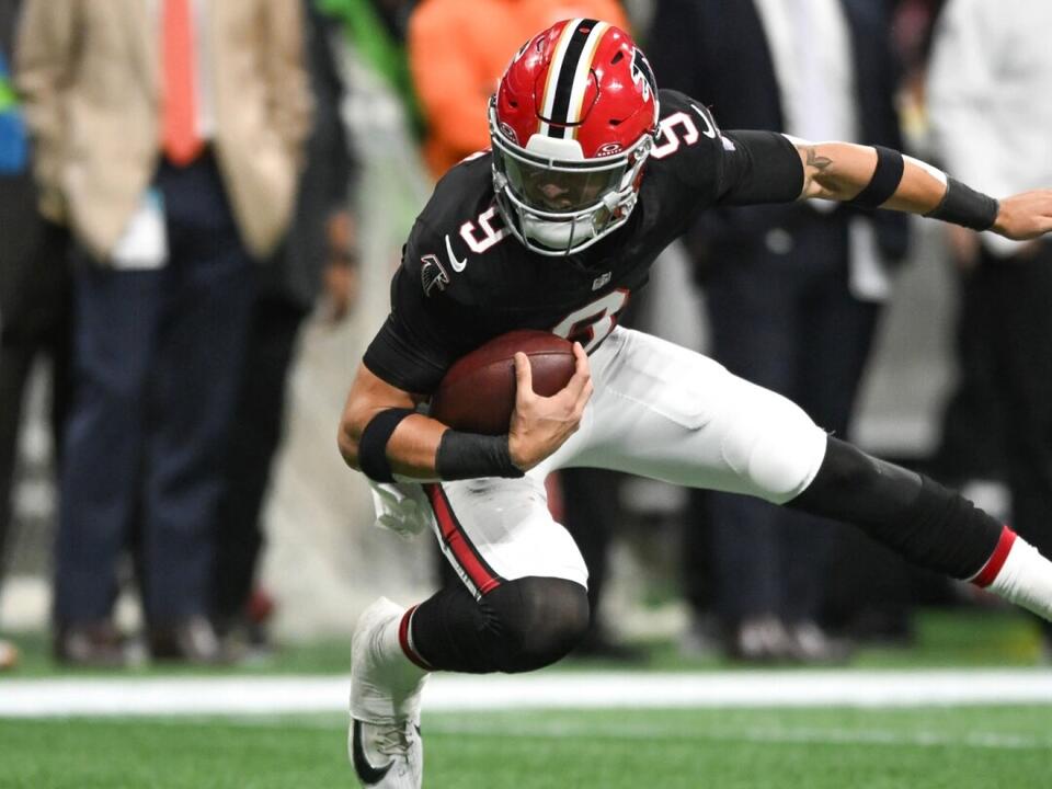 Falcons' run game lifts Atlanta over New Orleans