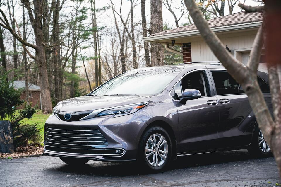 Minivans Aren't Dead - The Numbers Prove They're Making a Comeback ...