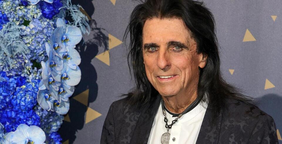 “RIP Alice” Trends on Twitter, And Alice Cooper Fans Are Having A ...
