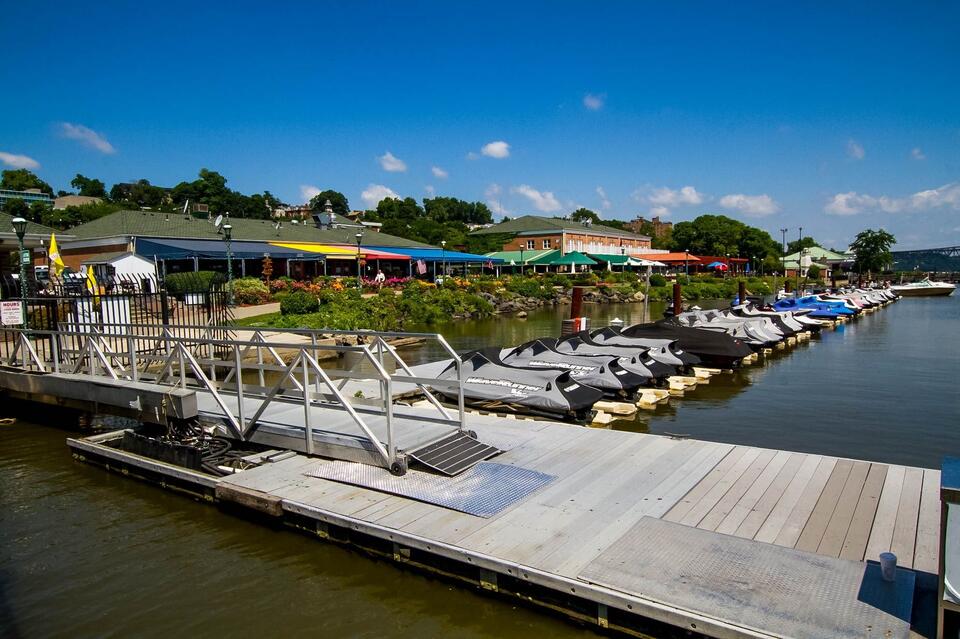 Shock As Hudson Valley Hotspot With Famous Backers Shuts Down - NewsBreak