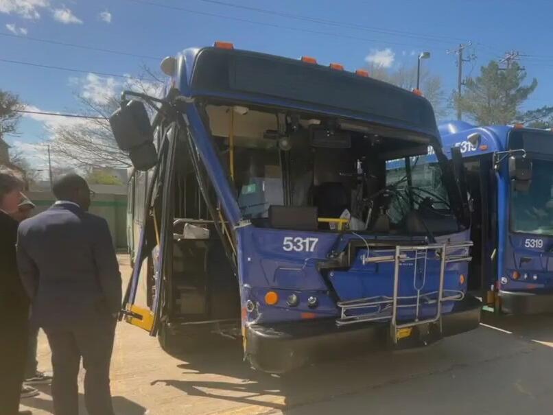 Car crashes into MCTS bus; 1 dead, 5 injured