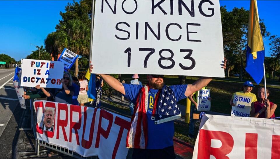 'We're Working On It': Bannon Says Planning Underway for Trump 2028 ...