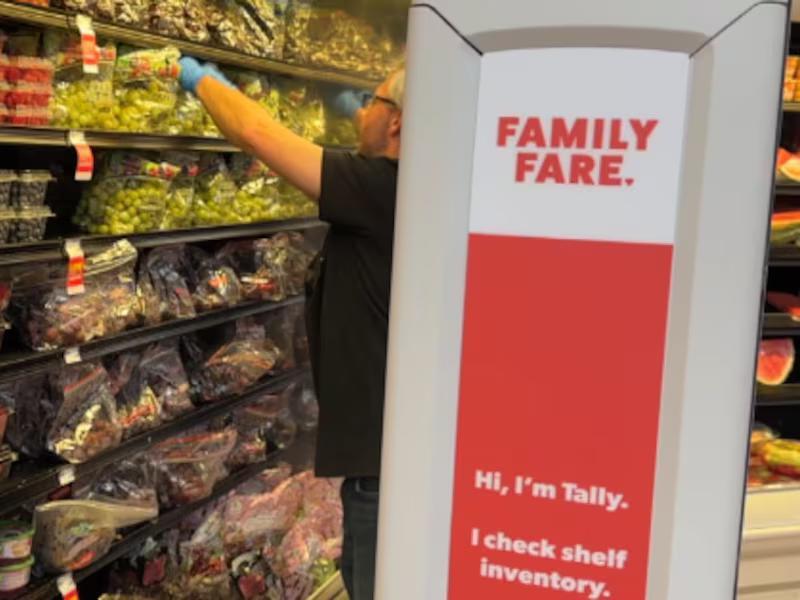 Family Fare welcomes new robot employee