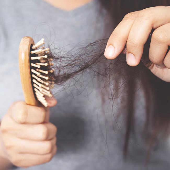 This Is The Worst Type Of Shampoo To Use If You’re Prone To Hair Loss ...