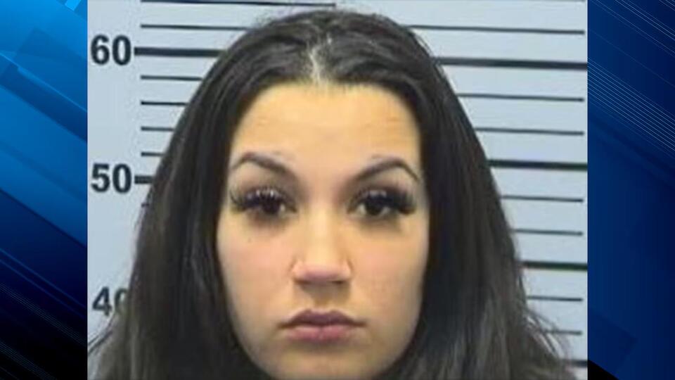 Woman allegedly bites Mobile PD officer - NewsBreak