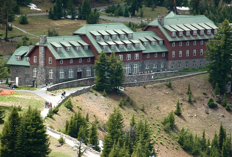 This Historic Oregon Lodge Took 85 Years To Complete And Was Almost ...