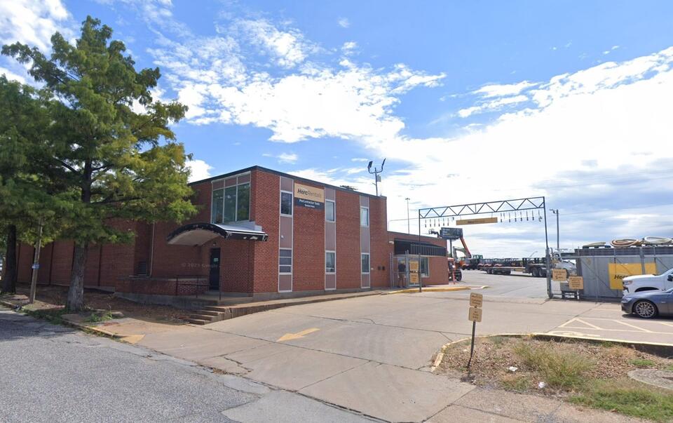 Missouri Rental Company Now Says No Mass Layoffs in March - NewsBreak