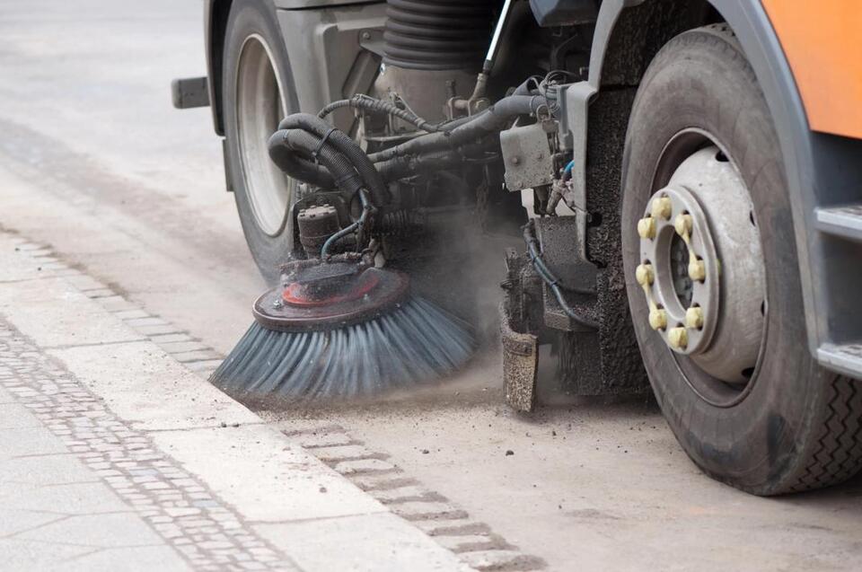Redondo Beach launches new street sweeping map - NewsBreak