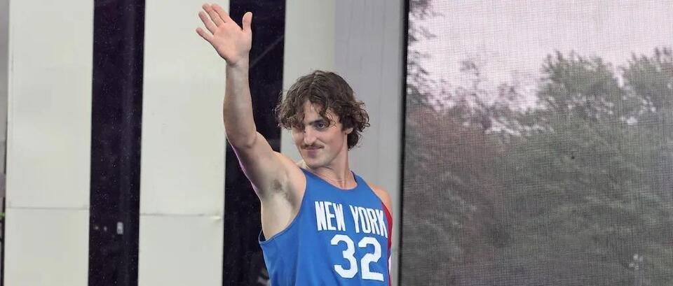 Benson Boone Wore Nothing But An American Flag Speedo While Leaving His ...