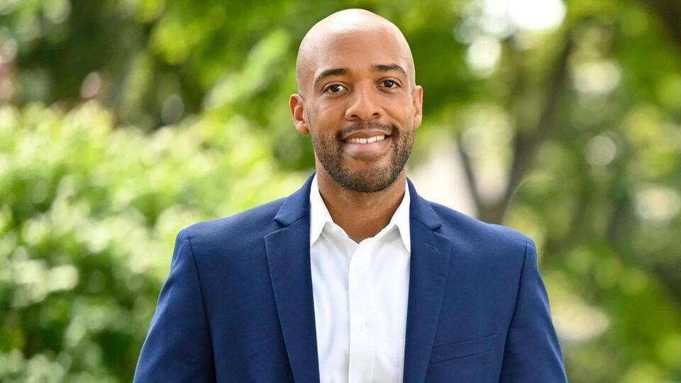 Barnes makes first Northeast Wisconsin stop of 2026 governor run ...