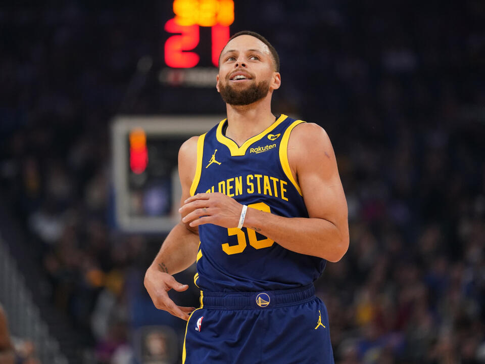 What's Curry $62M Contract Extension Mean for Warriors Future?