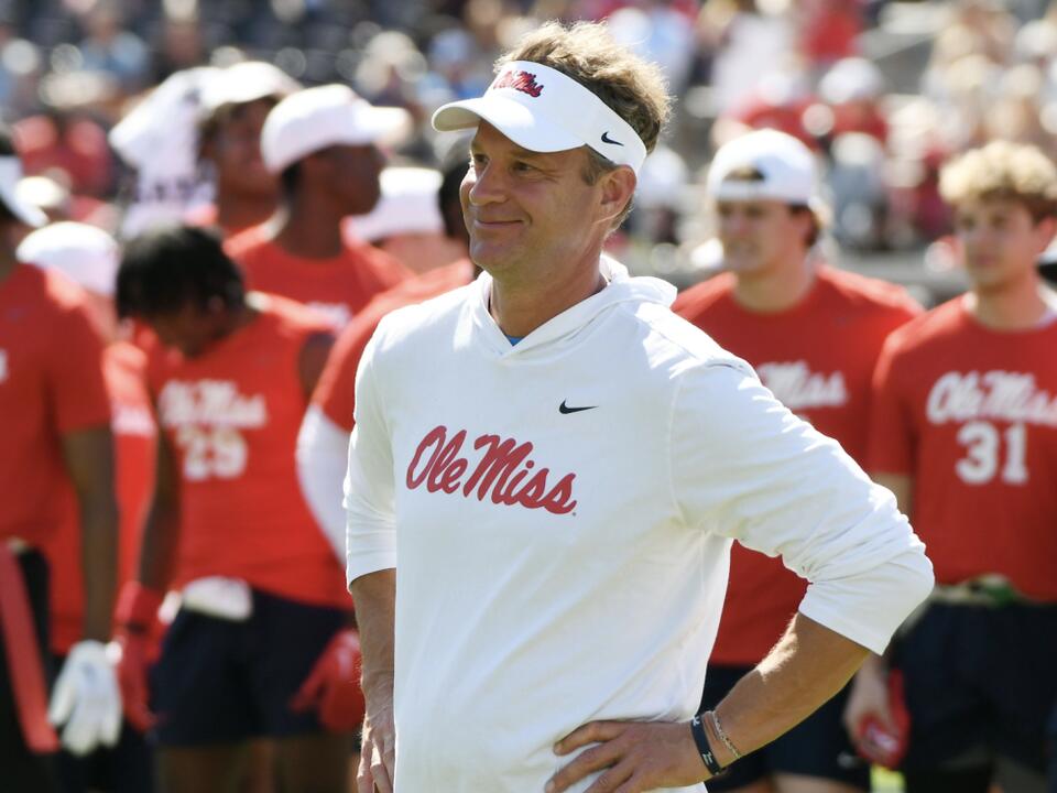 Lane Kiffin shows he's still a villain in the eyes of Tennessee Vols fans