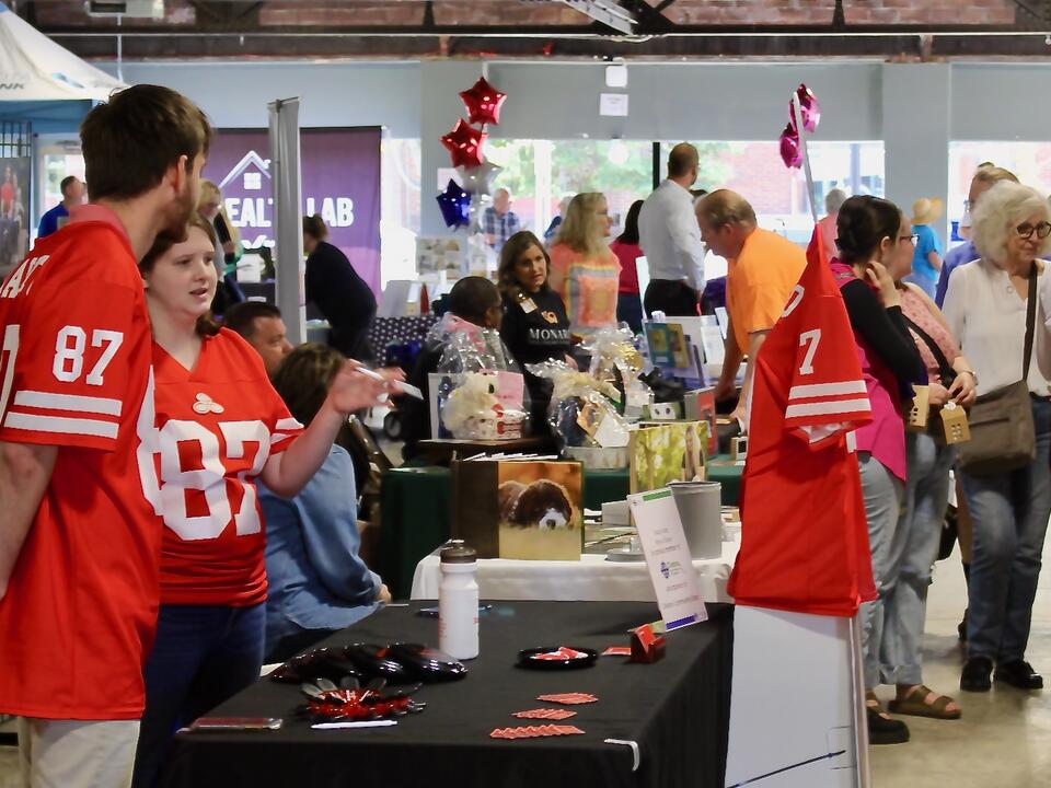 Delano Expo draws hundreds, showcases local businesses