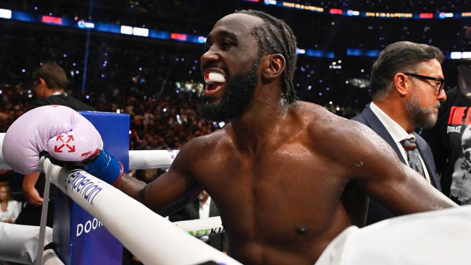 Ilia Topuria Claims He’d Knock Out Terence Crawford in Boxing - NewsBreak