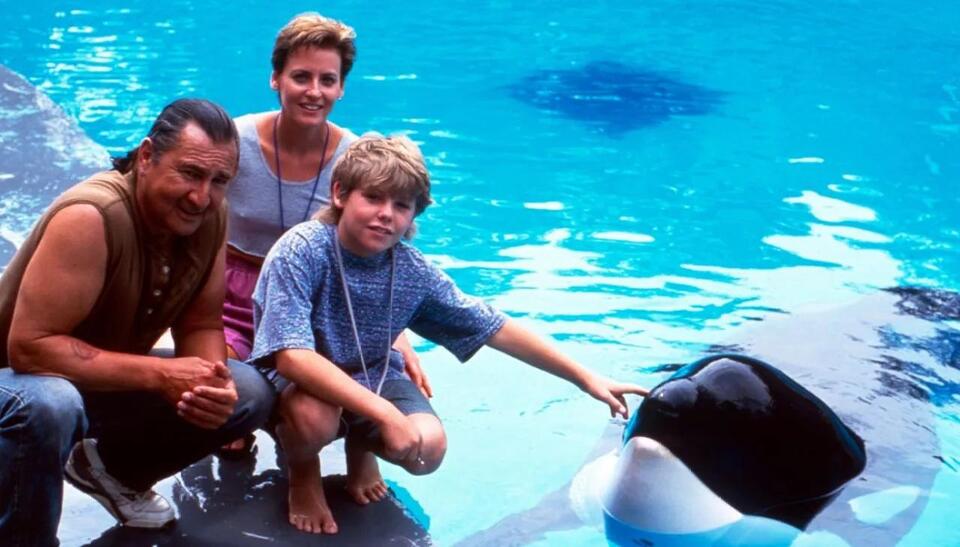 Rare Behind-the-Scenes ‘Free Willy’ Photos That Reveal the Whale’s Real ...