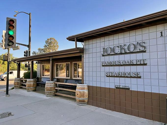 12 No-Frills Steakhouses In California That Are Totally Worth The Drive ...