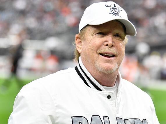Young Mark Davis cheers on Raiders in throwback video from 1973
