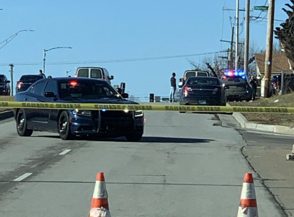 Police: 2 dead after gun fight over property in Kansas City - NewsBreak