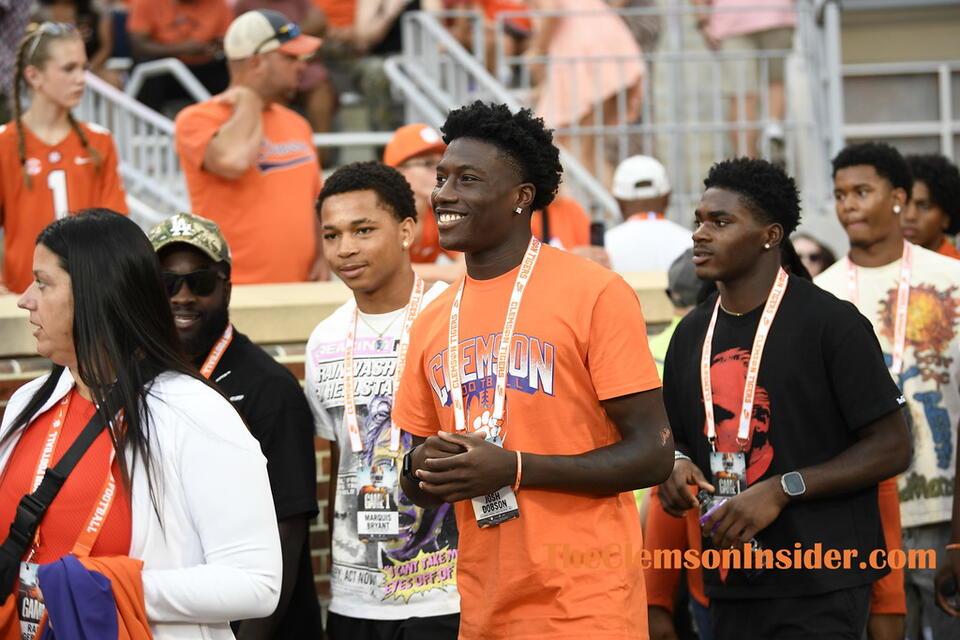 5-Star Target Announces Top Schools - NewsBreak